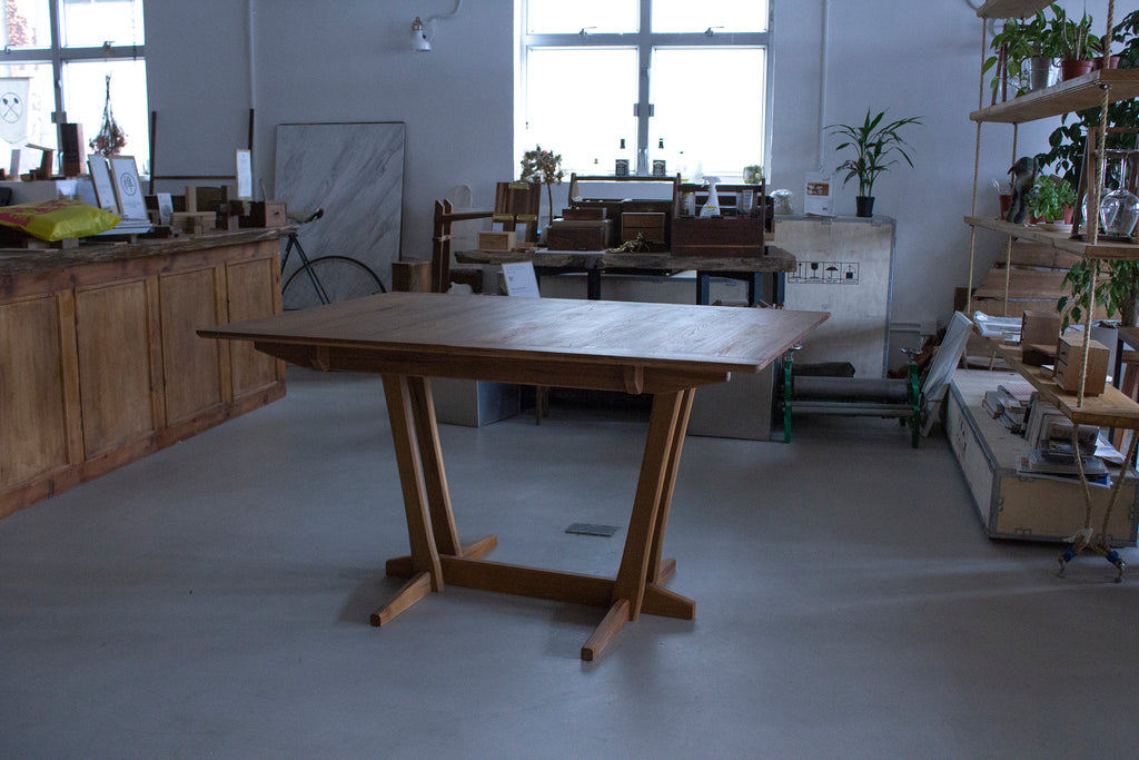 Hercules Extendable Table – Twenty One From Eight