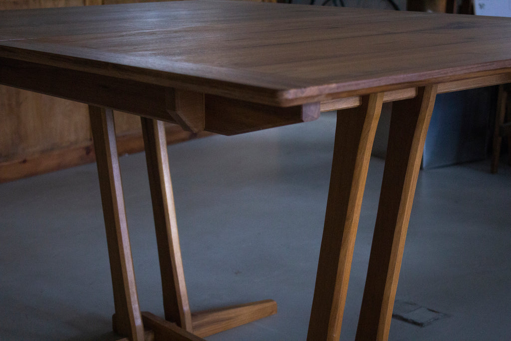 Hercules Extendable Table – Twenty One From Eight