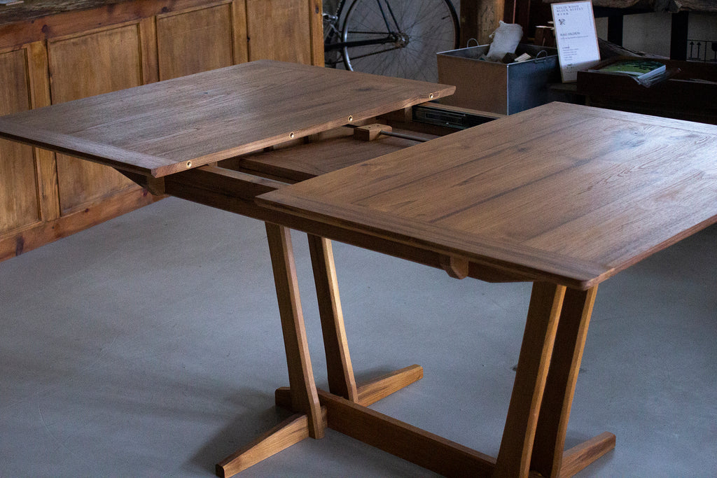 Hercules Extendable Table – Twenty One From Eight