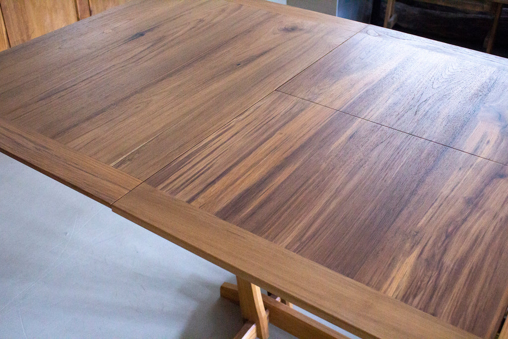 Hercules Extendable Table – Twenty One From Eight